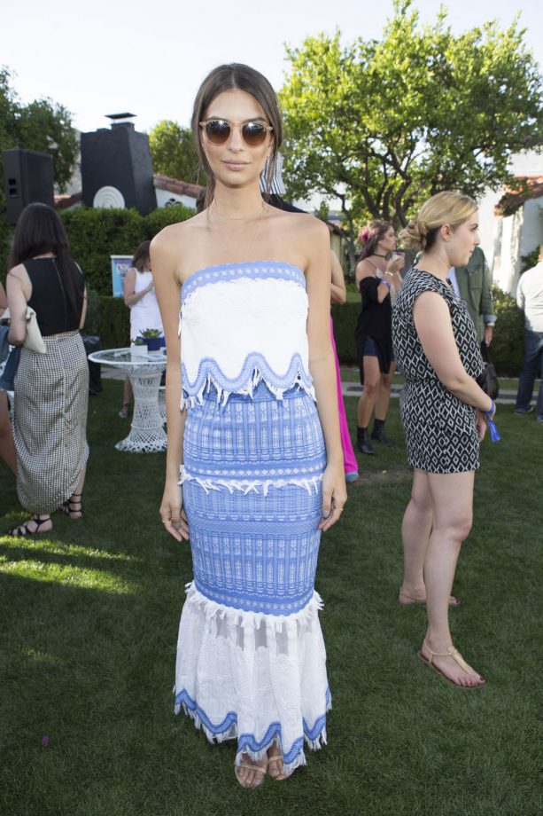 emily,elybnt,elynney_大山谷图库