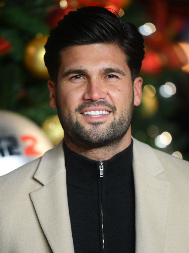 TOWIE's Dan Edgar is seen snogging another cast member...