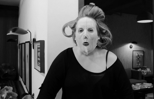 This Video Of Adele Wearing A Fake Nose Is Everything | Look