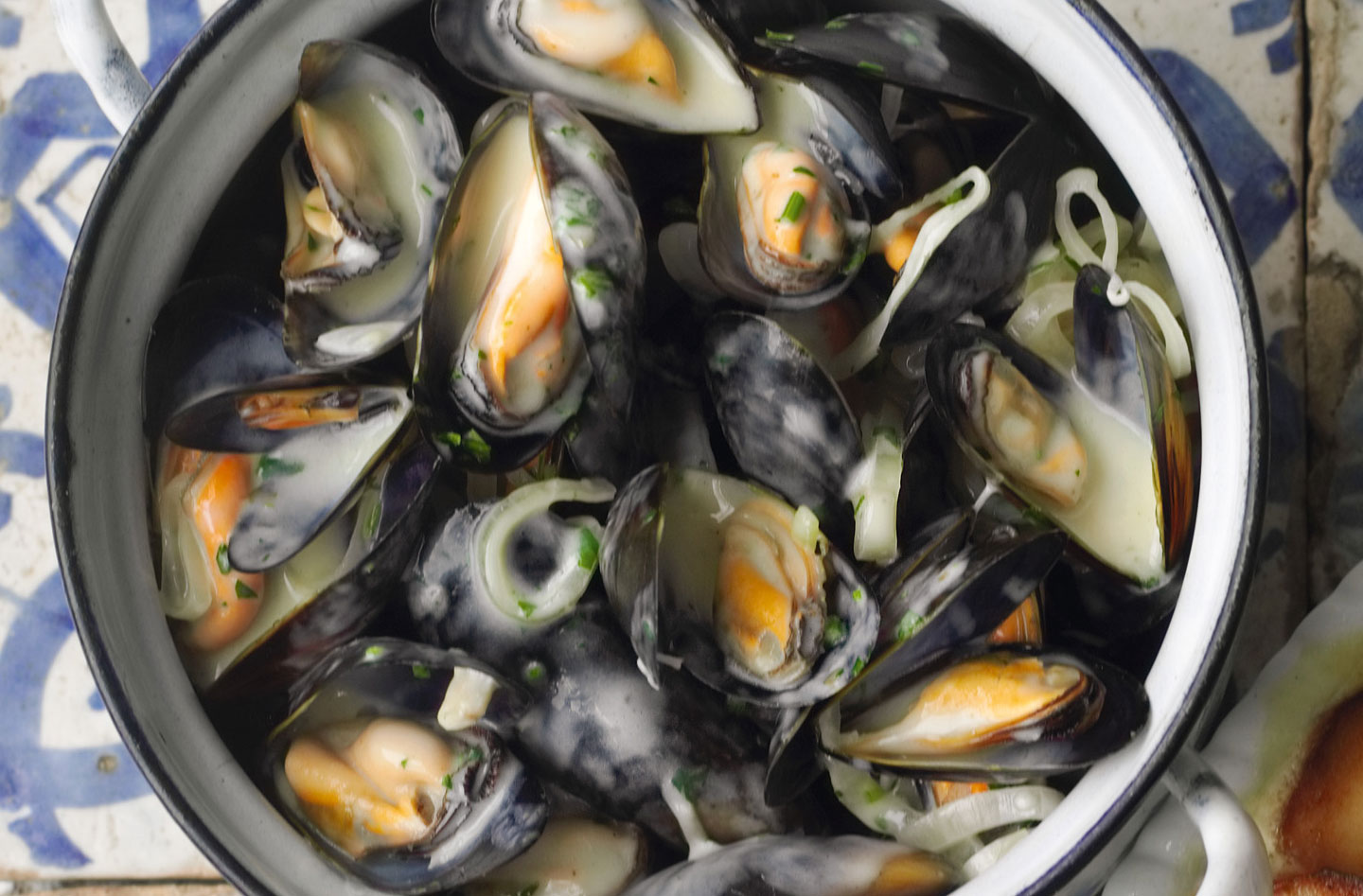 Mussels In Fish Sauce | Recipes | GoodtoKnow