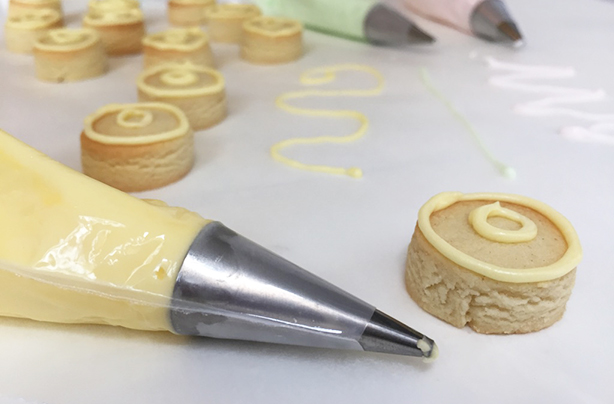 Biscuit board games: What are they and how can you make them?