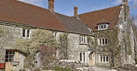 A traditional mixed-period manor house in Wiltshire | Homes & Gardens